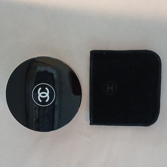 CHANEL | Makeup | Chanel Bronze Universel Illuminator | Poshmark